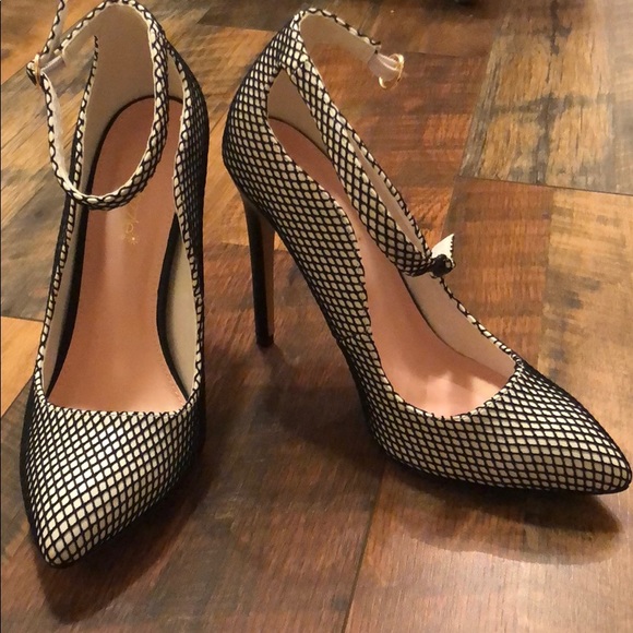 Shoe Dazzle | Shoes | Stiletto Pumps With Black Netting | Poshmark